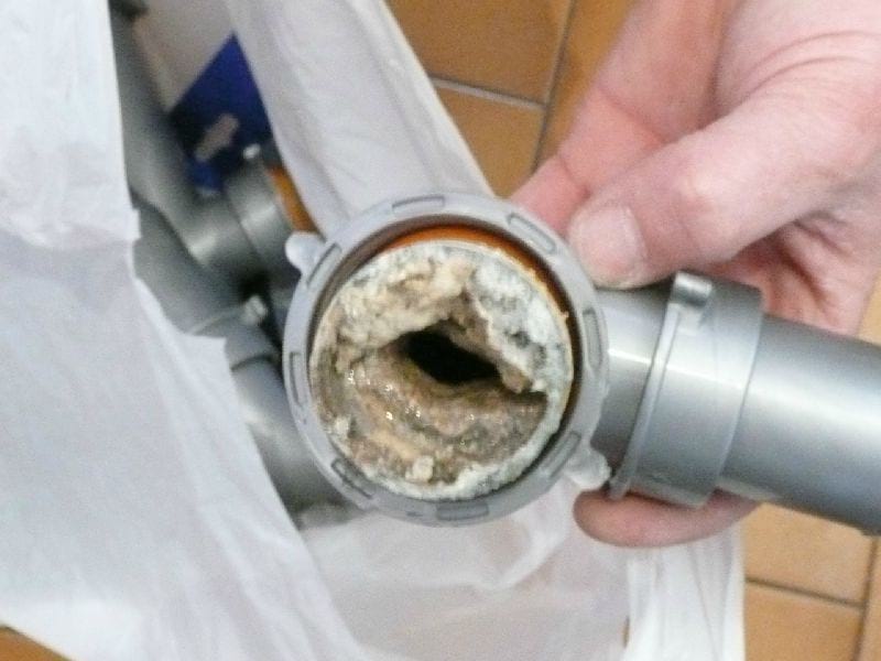 Comment déboucher efficacement les tuyaux de son appartement? - AG ...